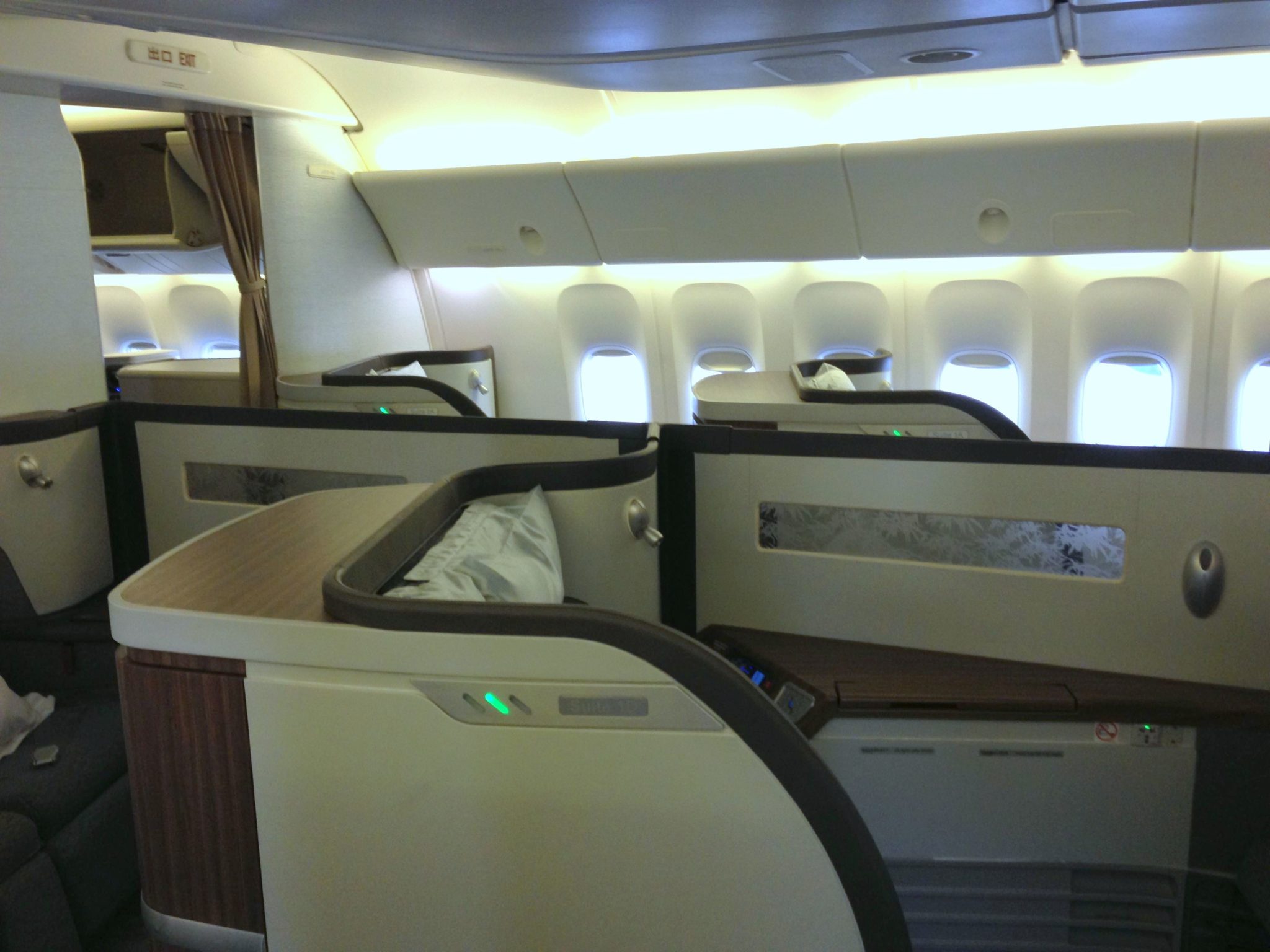 Reporte de Vuelo: Primera Clase de Cathay Pacific 777-300, Frankfurt ...