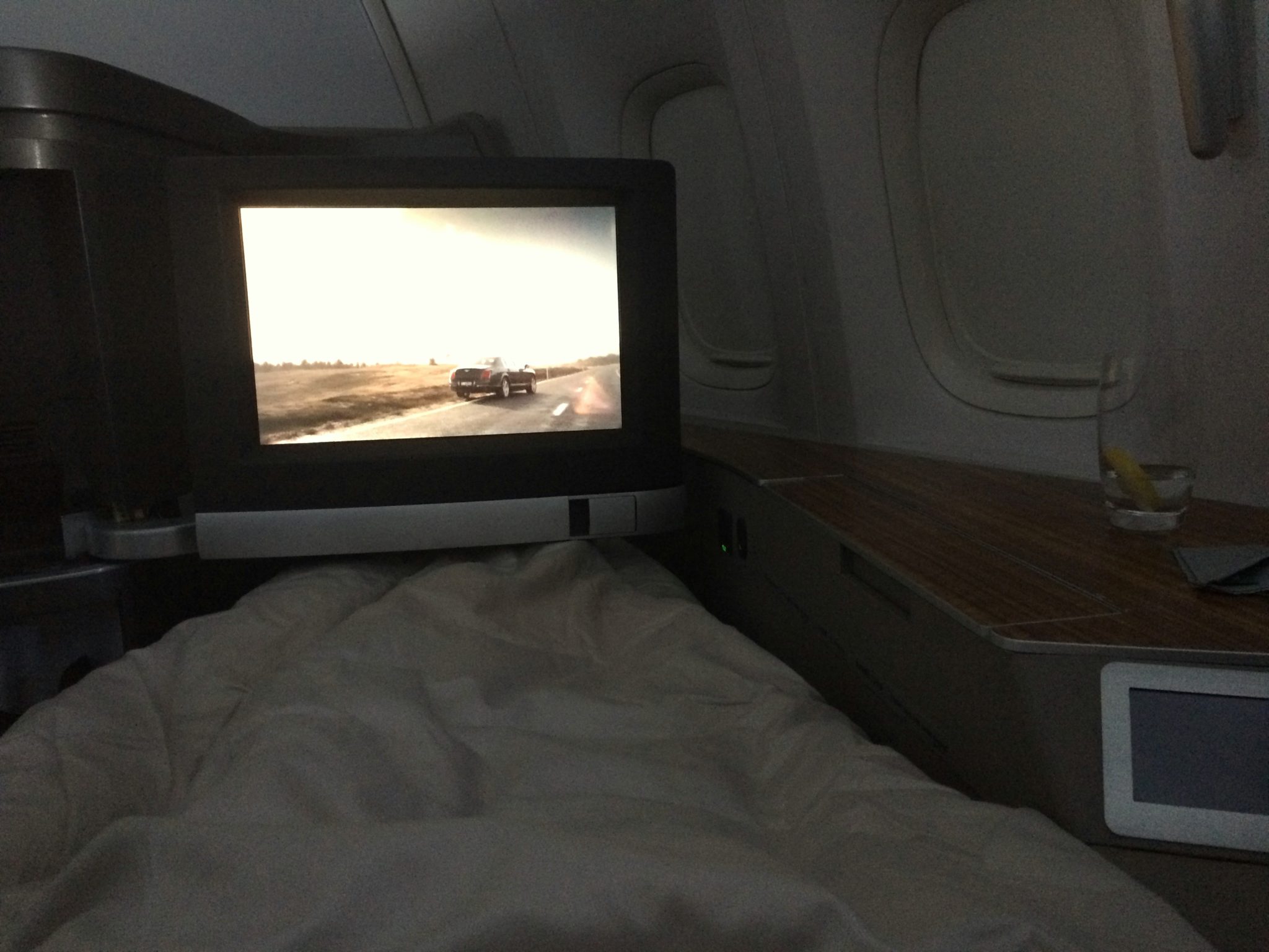 Reporte de Vuelo: Primera Clase de Cathay Pacific 777-300, Frankfurt ...