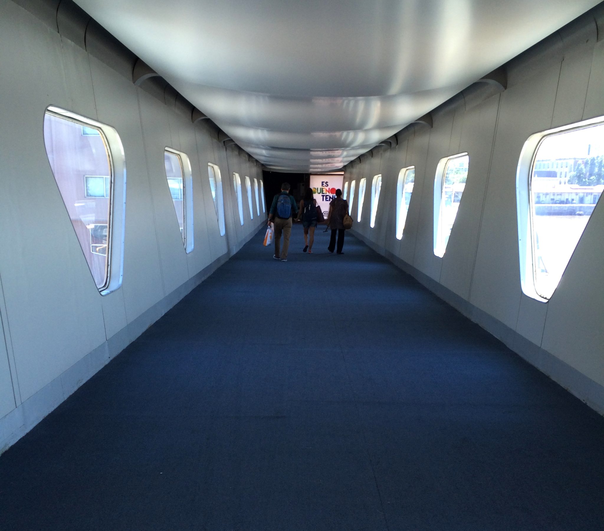 Reporte de Ferry: Buquebus (Seacat) Business Class, Buenos Aires ...