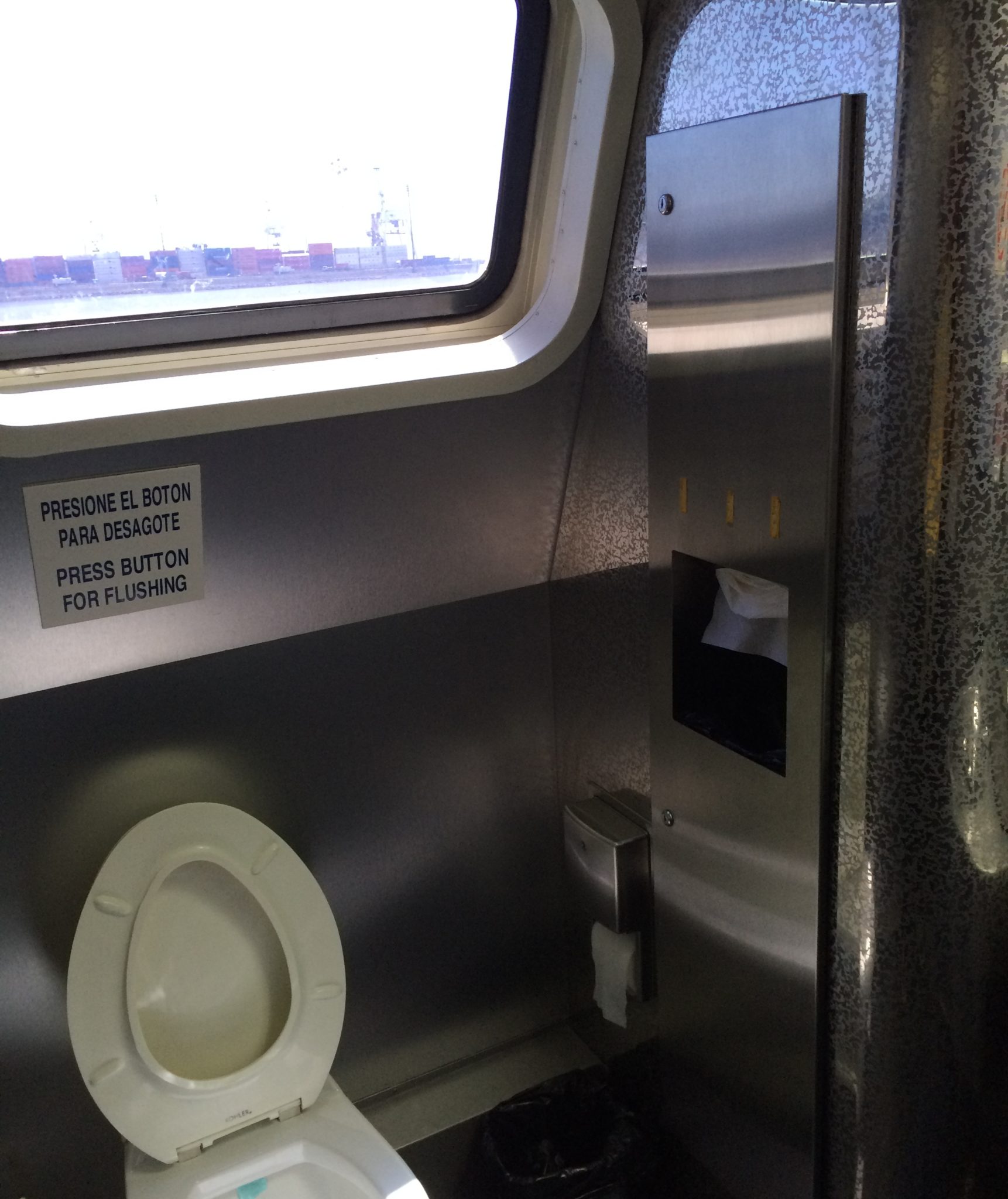 Reporte de Ferry: Buquebus (Seacat) Business Class, Buenos Aires ...