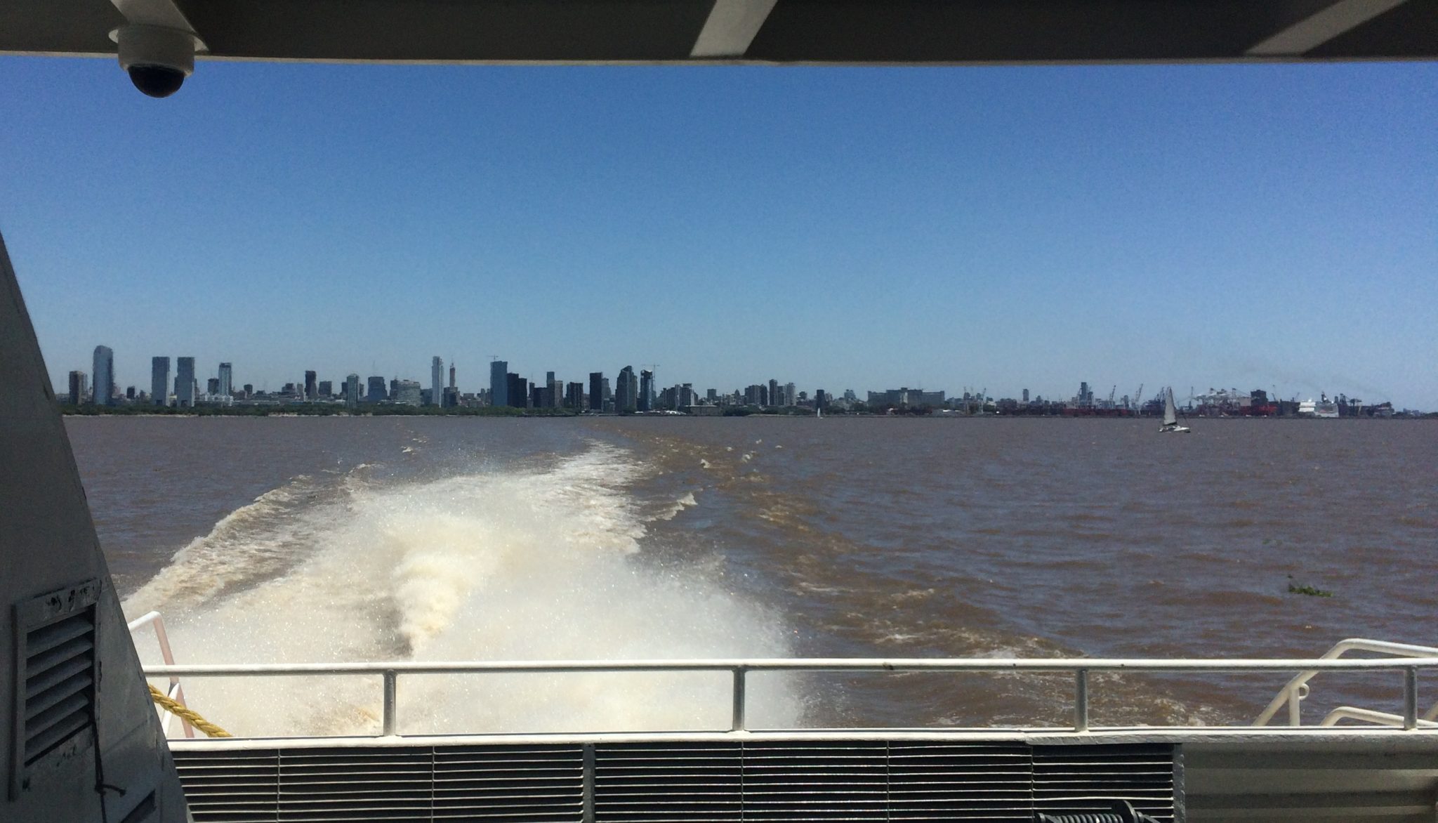 Reporte de Ferry: Buquebus (Seacat) Business Class, Buenos Aires ...