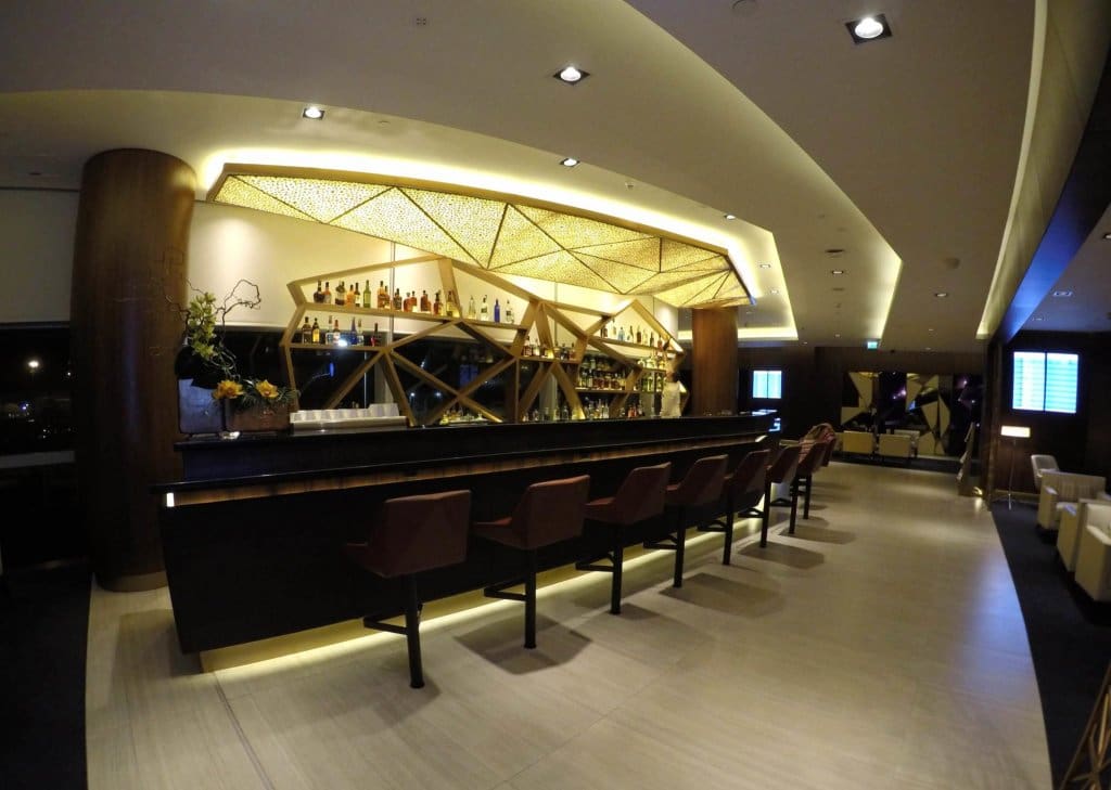 Reporte: Etihad First Class Lounge & Spa, aeropuerto de Abu Dhabi ...