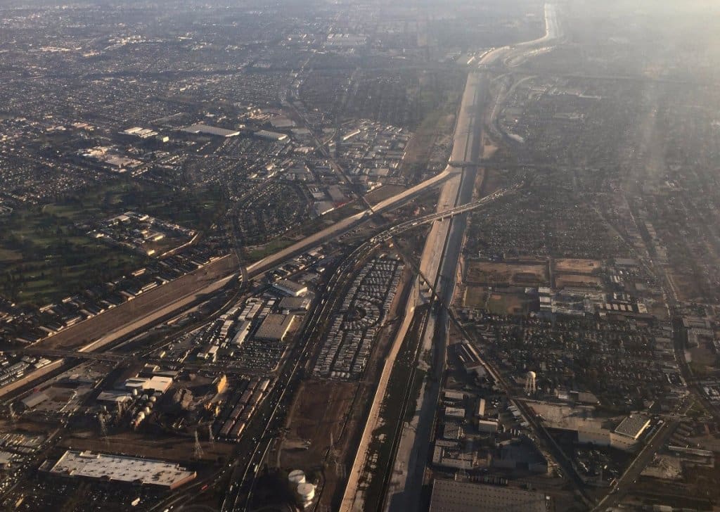 Reporte: Primera Clase de Delta Doméstica E170 Denver-Los Angeles