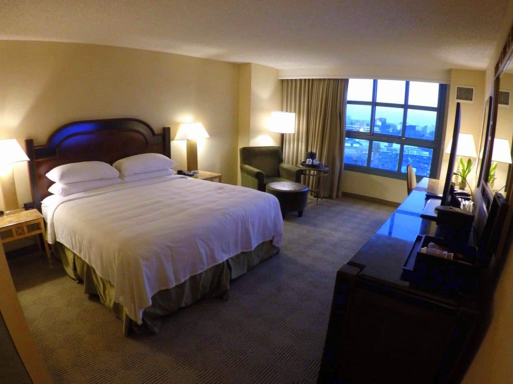 Reporte: Hotel Renaissance Aeropuerto de Los Angeles, USA