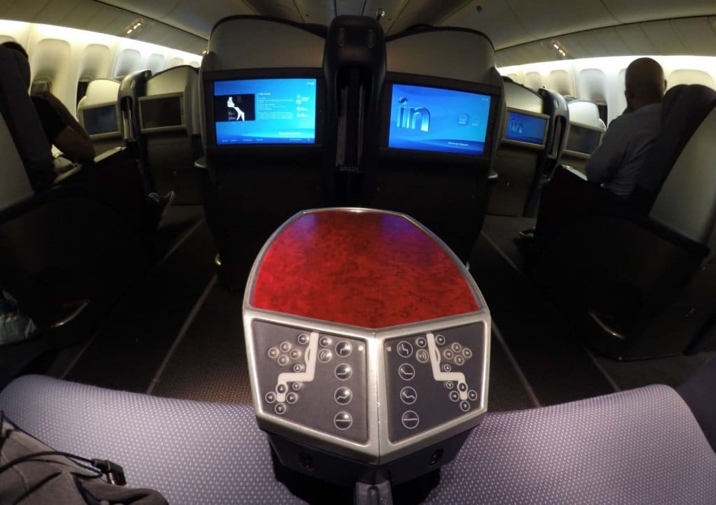 Business Class de LATAM Argentina Boeing 767 Buenos Aires–Miami ...