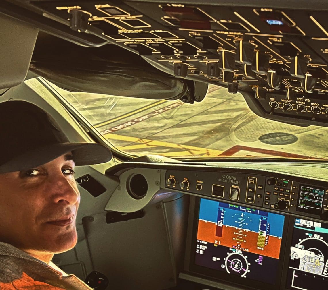 Debut en el Airbus 220 de Air Canada. Montreal a San Diego con visita ...