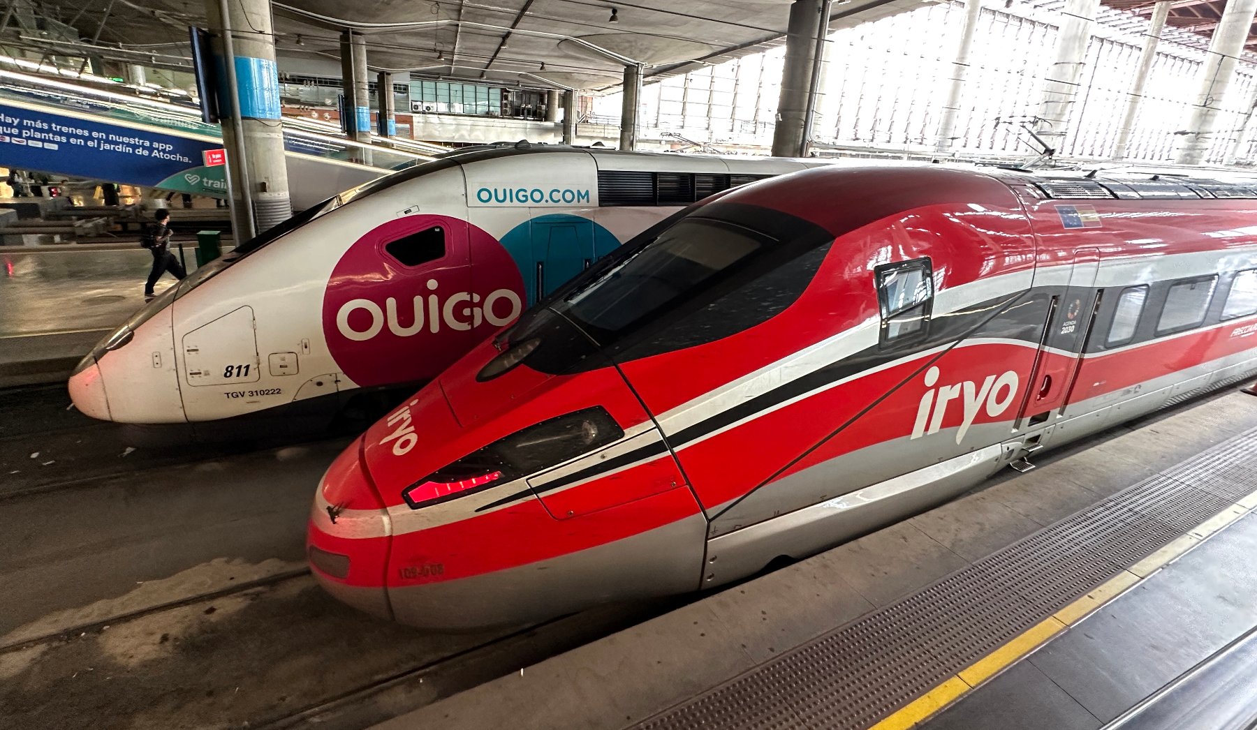 Tren de Alta Velocidad IRYO en cabina Singular Only You | Barcelona-Madrid
