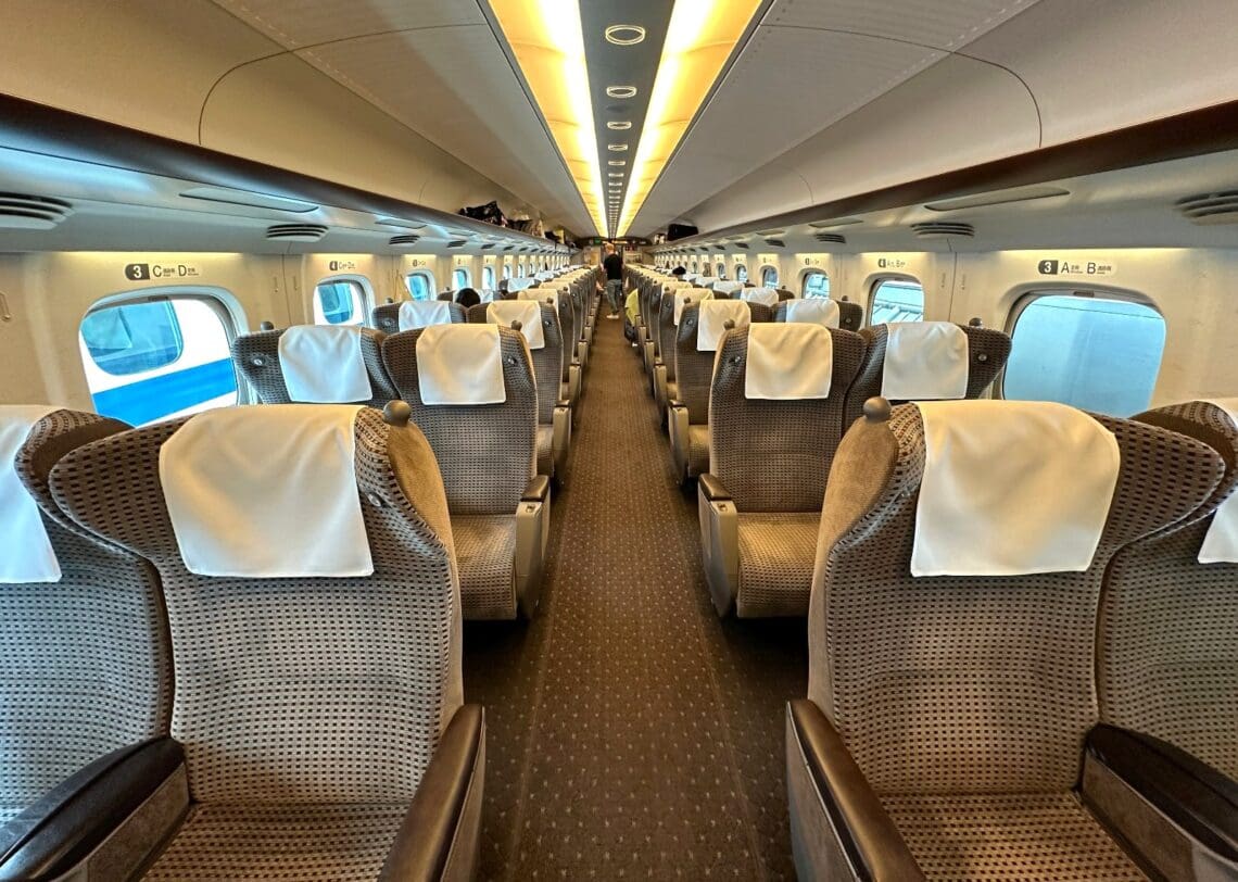 Reseña del Shinkansen Nozomi, el Tren Bala Japonés a Bordo de su ...